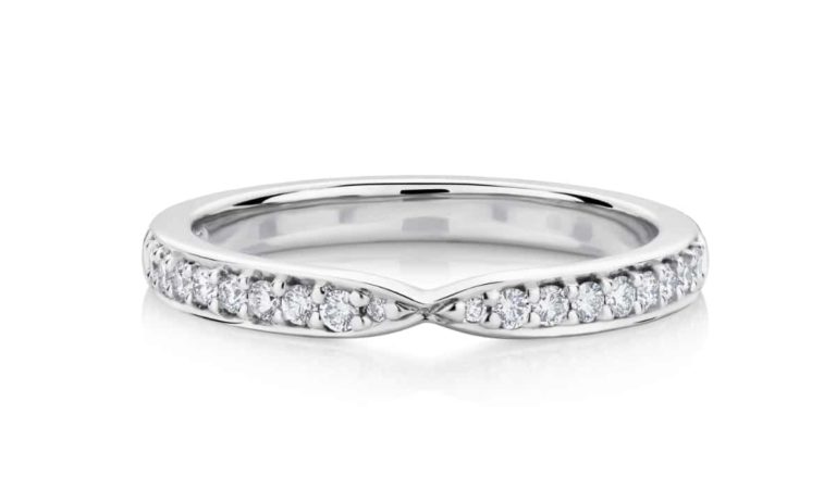 Flinders Pinched Diamond Women's Wedding Band | Diamondport